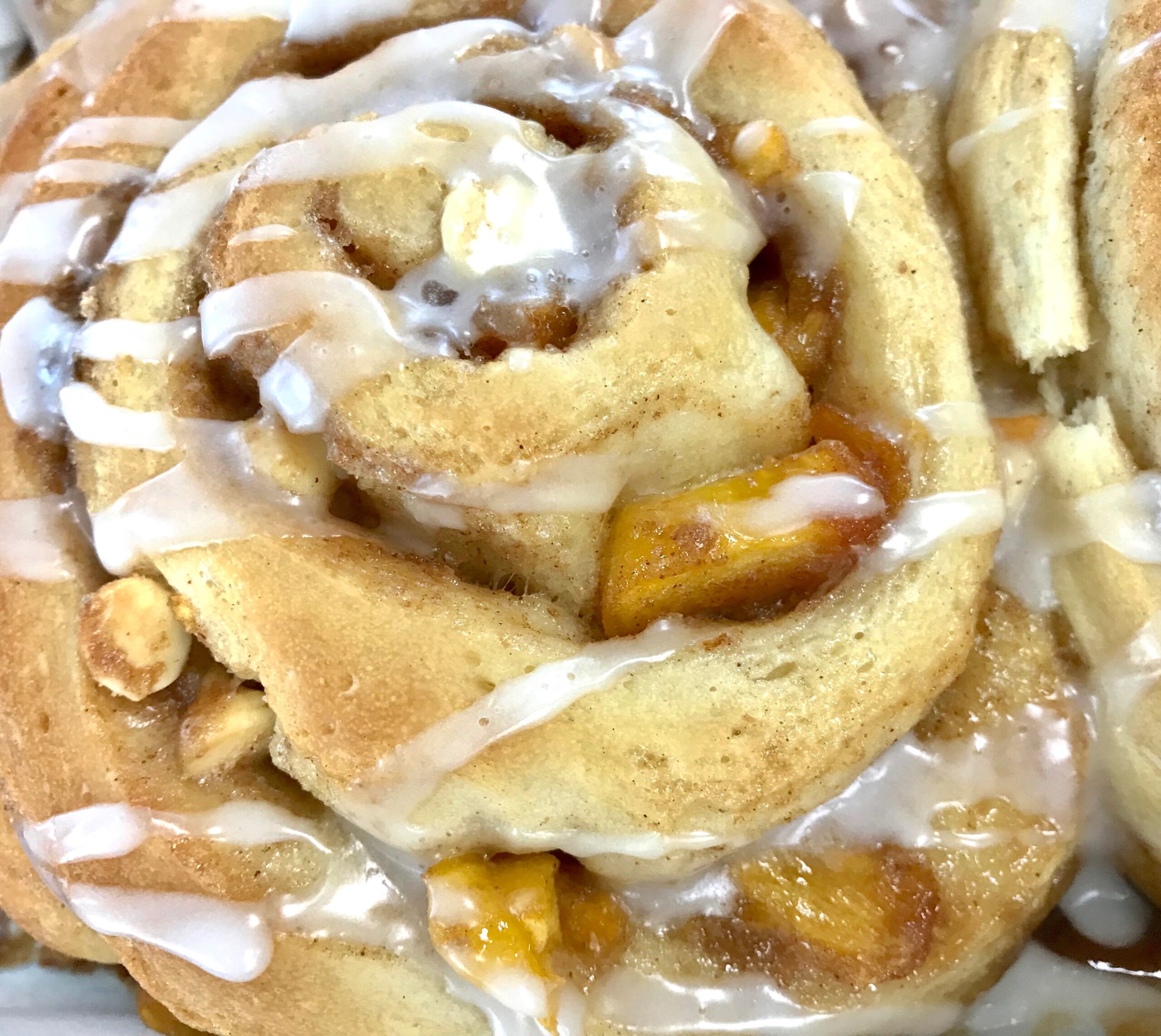 Peach Cinnamon Roll - box of 2 | Beehive Bread Co